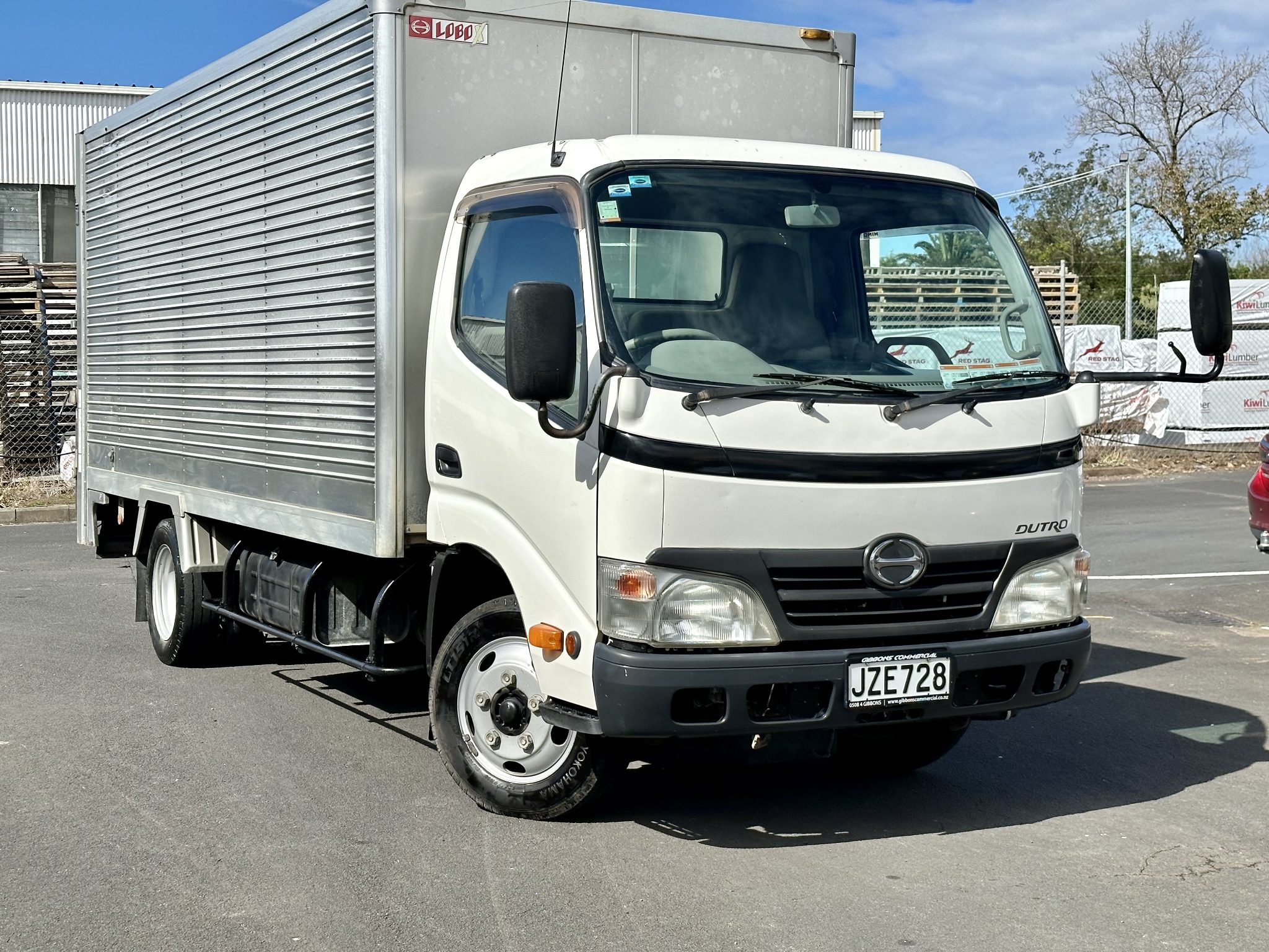 Show - Gibbons Commercial - Commercial Vehicles Auckland
